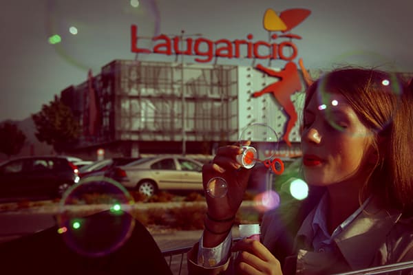 O centre - Obchodné centrum Laugaricio