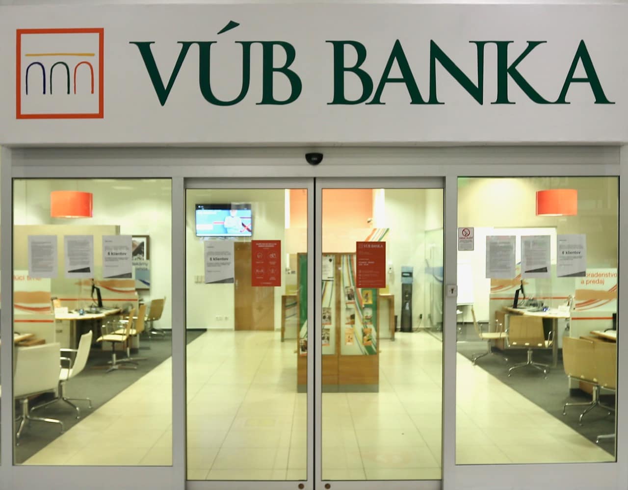 VÚB BANKA - Obchodné centrum Laugaricio